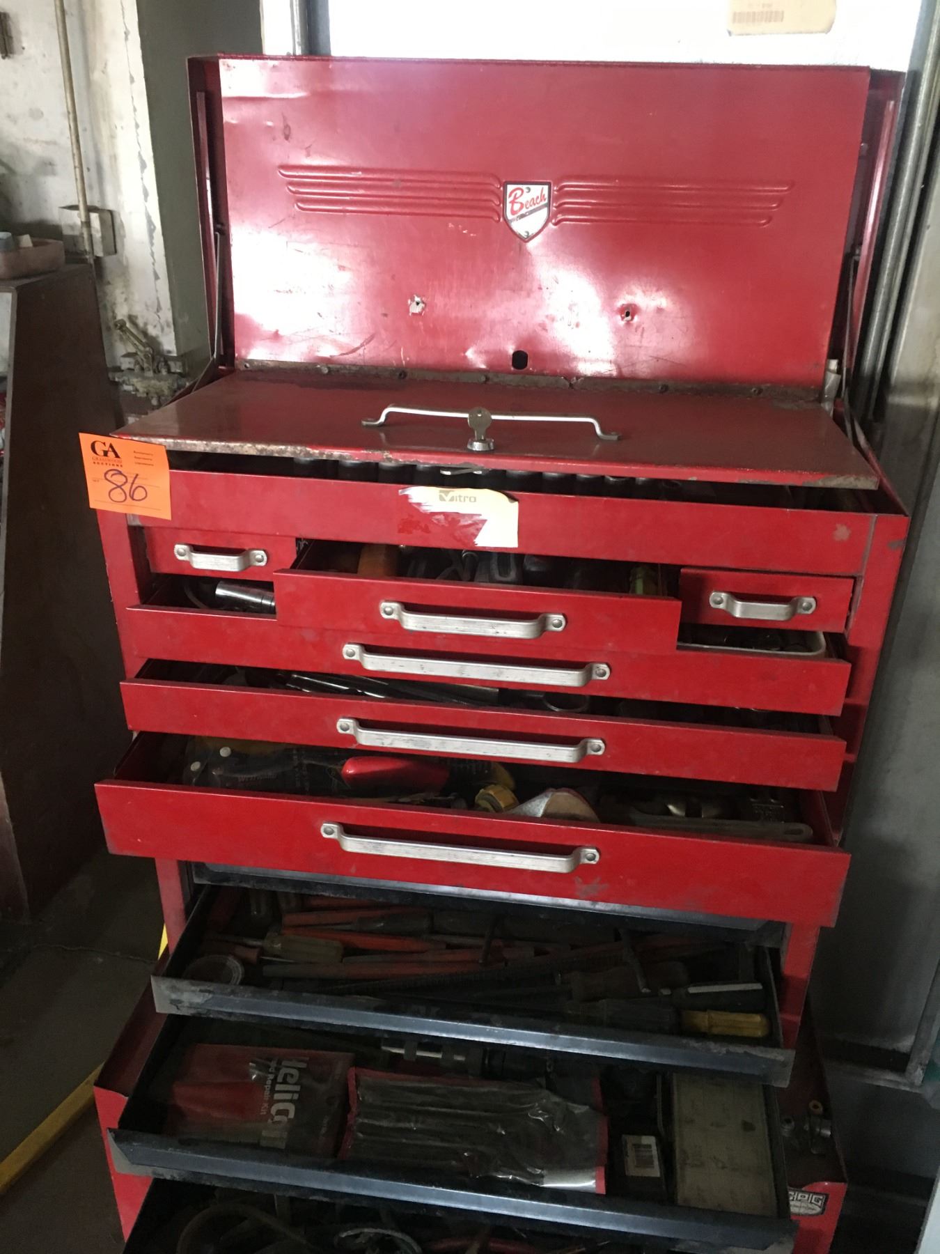 Beach 15 compartment roll away tool box complete with assorted socket ...