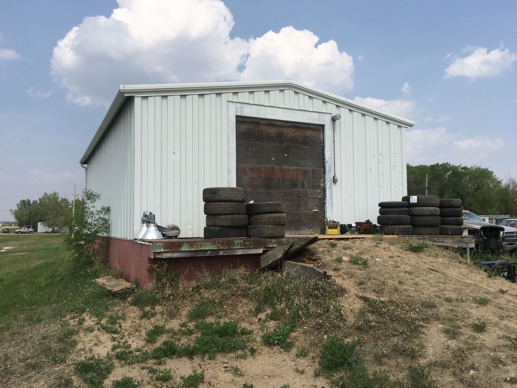 Bulk storage shed and fenced compound 903 Railway Street, dock loading ...