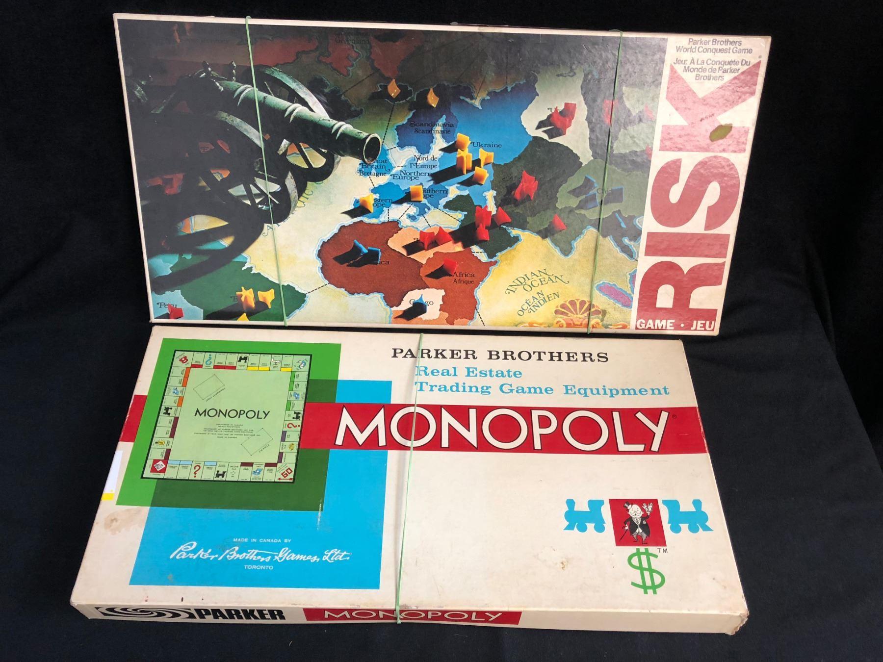 VINTAGE BOARD GAMES LOT (RISK/ MONOPOLY)