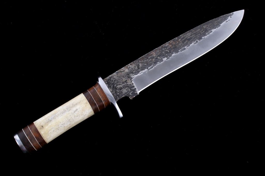 M.T. Knives Blackfoot Indian Chief Scrimshaw Knife