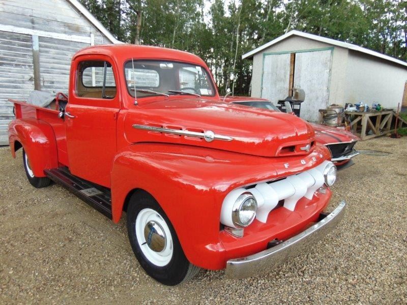 1952 Ford F2 3/4 Ton Pick Up
