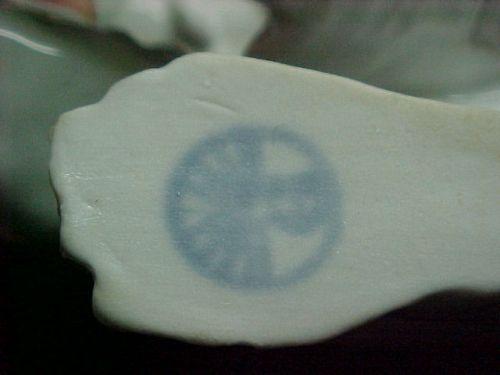 Heubach polar bear figurine; Heubach blue mark an