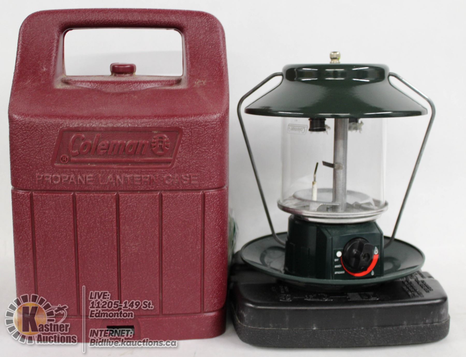 COLEMAN PROPANE LANTERN IN PLASTIC CASE