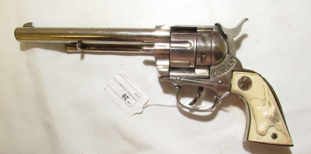 VINTAGE COWBOY TOY CAP GUN W/BEAUTIFUL