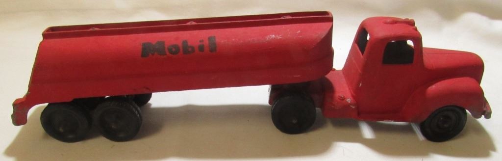 VINTAGE MOBIL GAS TANKER TOY TRUCK