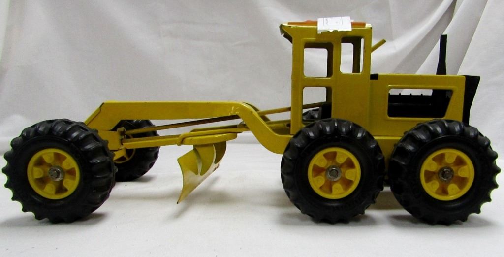 VINTAGE TONKA ROAD GRADER TOY TRACTOR