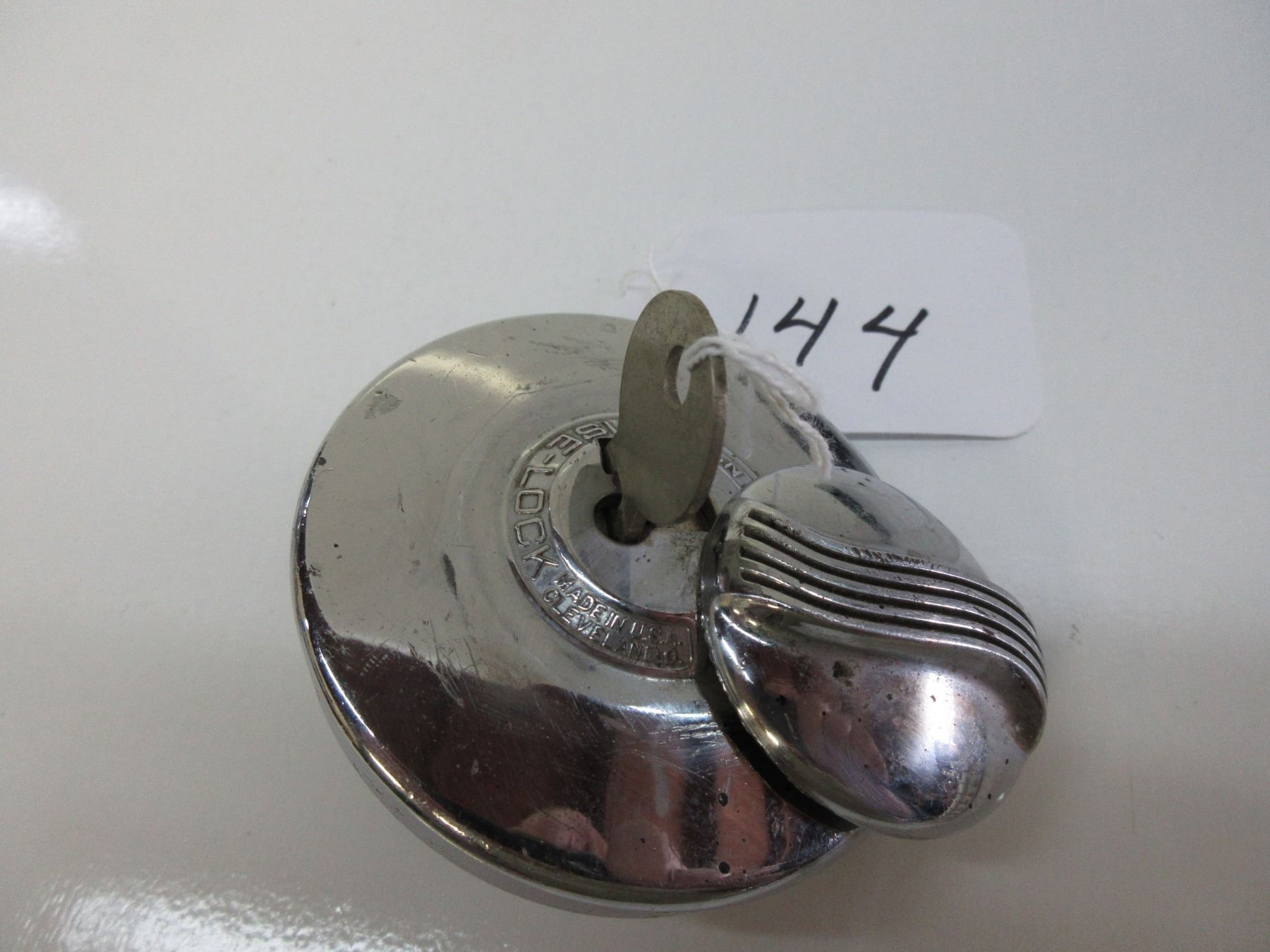 Wiselock # 400 Concentric Tube Gas Cap Lock