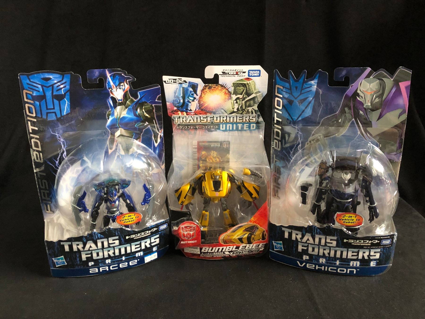 TRANSFORMERS TOY LOT