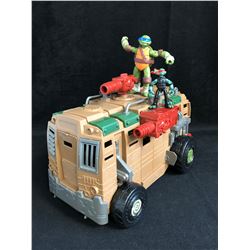 TEENAGE MUTANT NINJA TURTLES SHELL RAISER/ FIGURES LOT