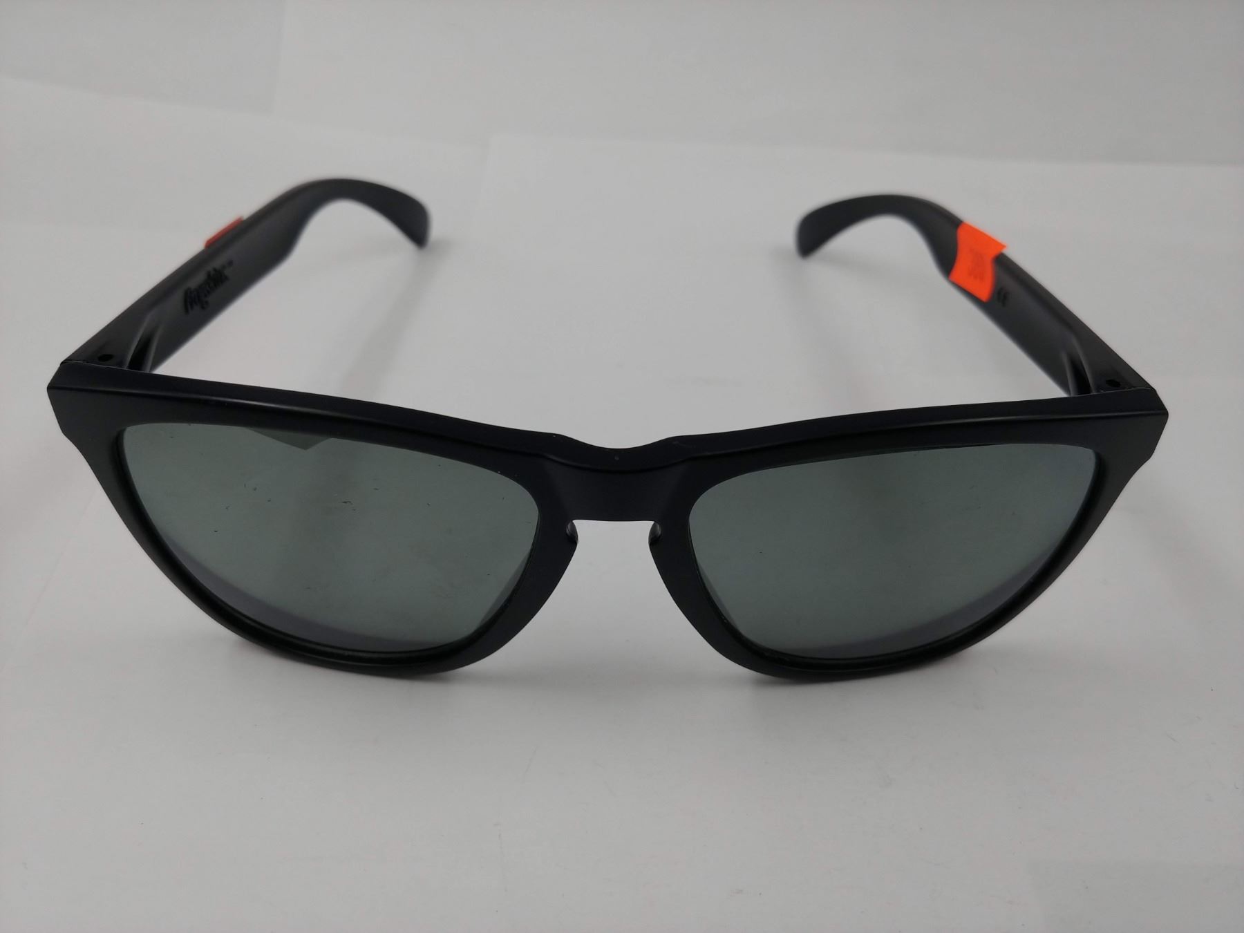 Pair Of Authentic Oakley Sunglasses Able Auctions