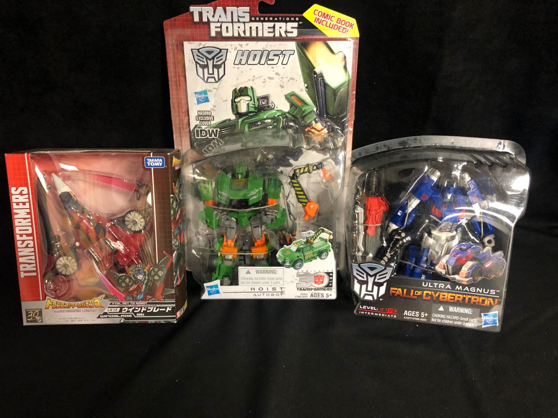 TRANSFORMERS TOY LOT