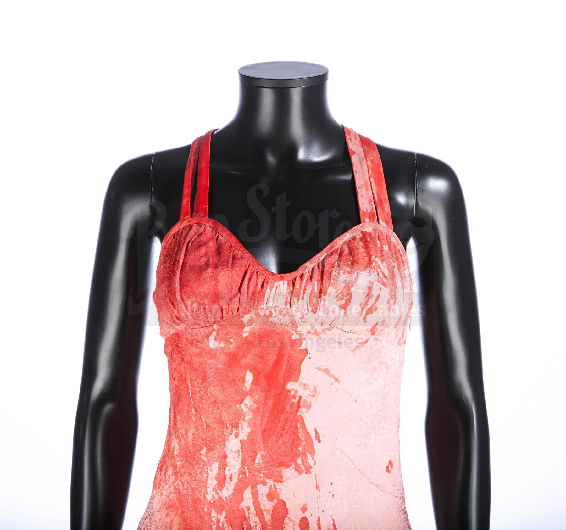 CARRIE (2013) - Carrie White's (Chloë Grace Moretz) Bloody Prom Dress