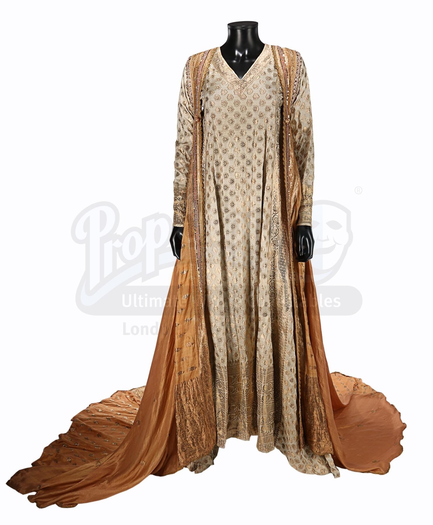 EXCALIBUR (1981) - Guenevere's (Cherie Lunghi) Dress