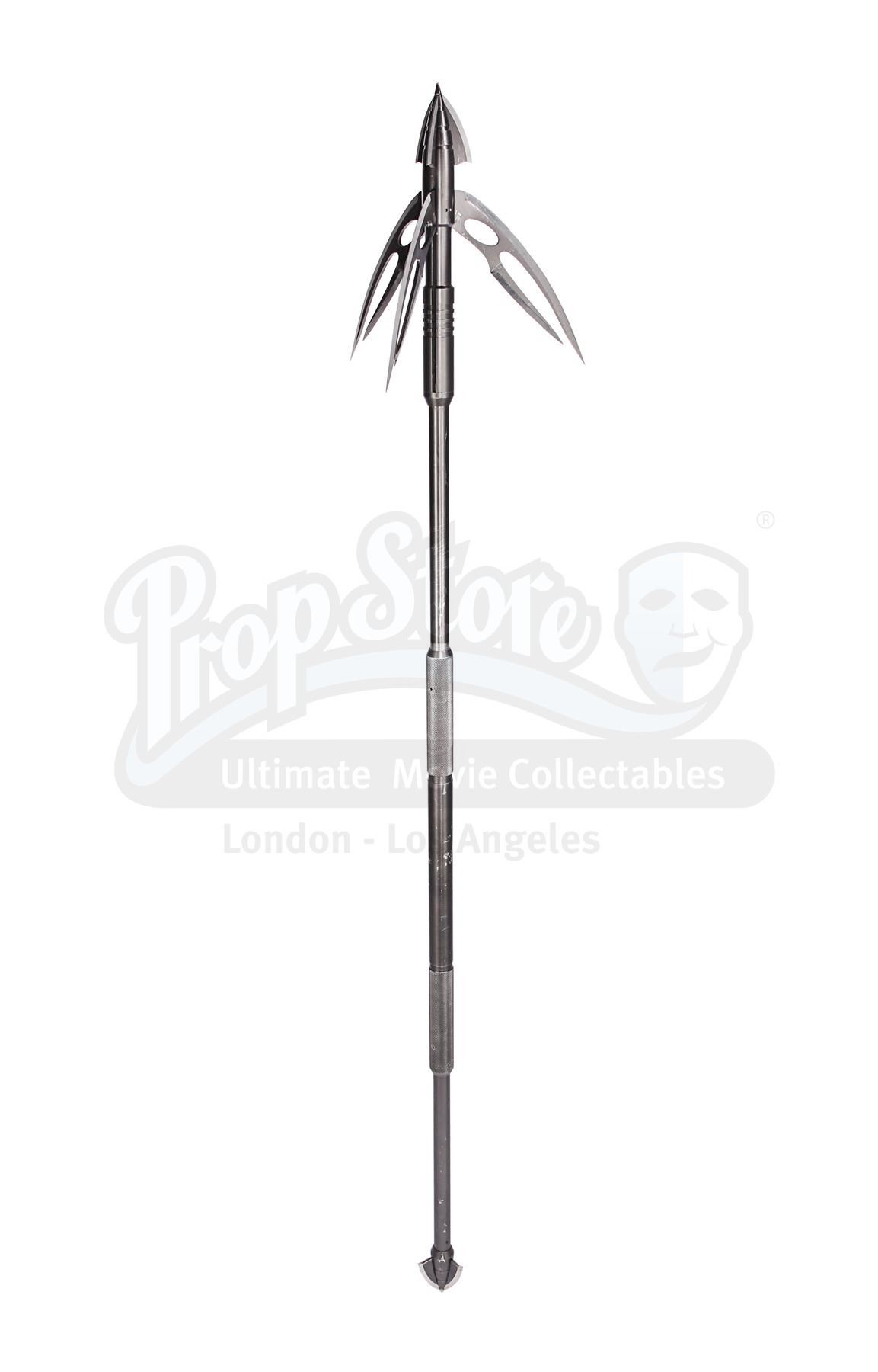 HUNGER GAMES : MOCKINGJAY - PART 2 (2015) - Finnick Odair's (Sam ...