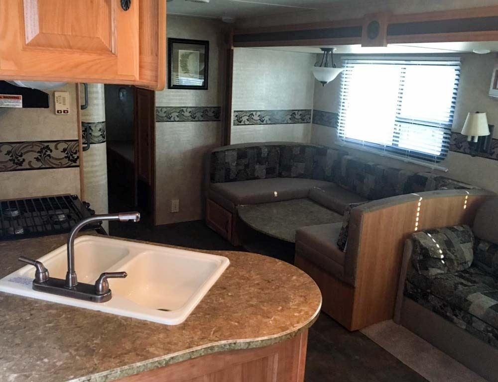REPO! 2011 KEYSTONE SPRINTER 33FT 299BHS TRAILER