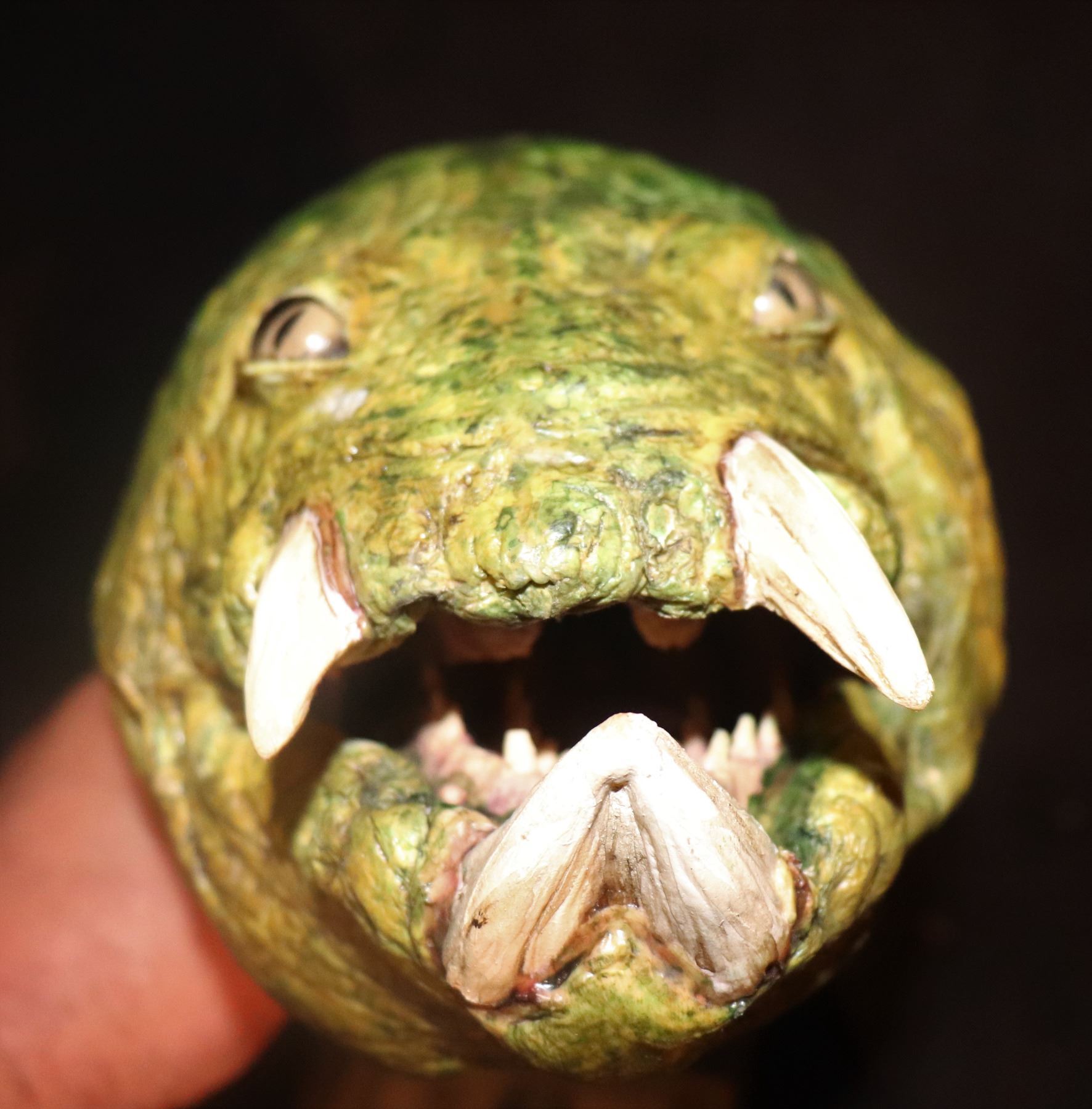 ALIEN CREATURE COMPLETE HAND PUPPET FROM UNKNOWN PRODUCTION