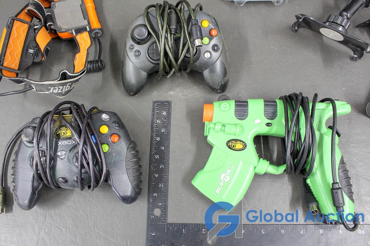 Miscellaneous Video Game Accessories, Lamps