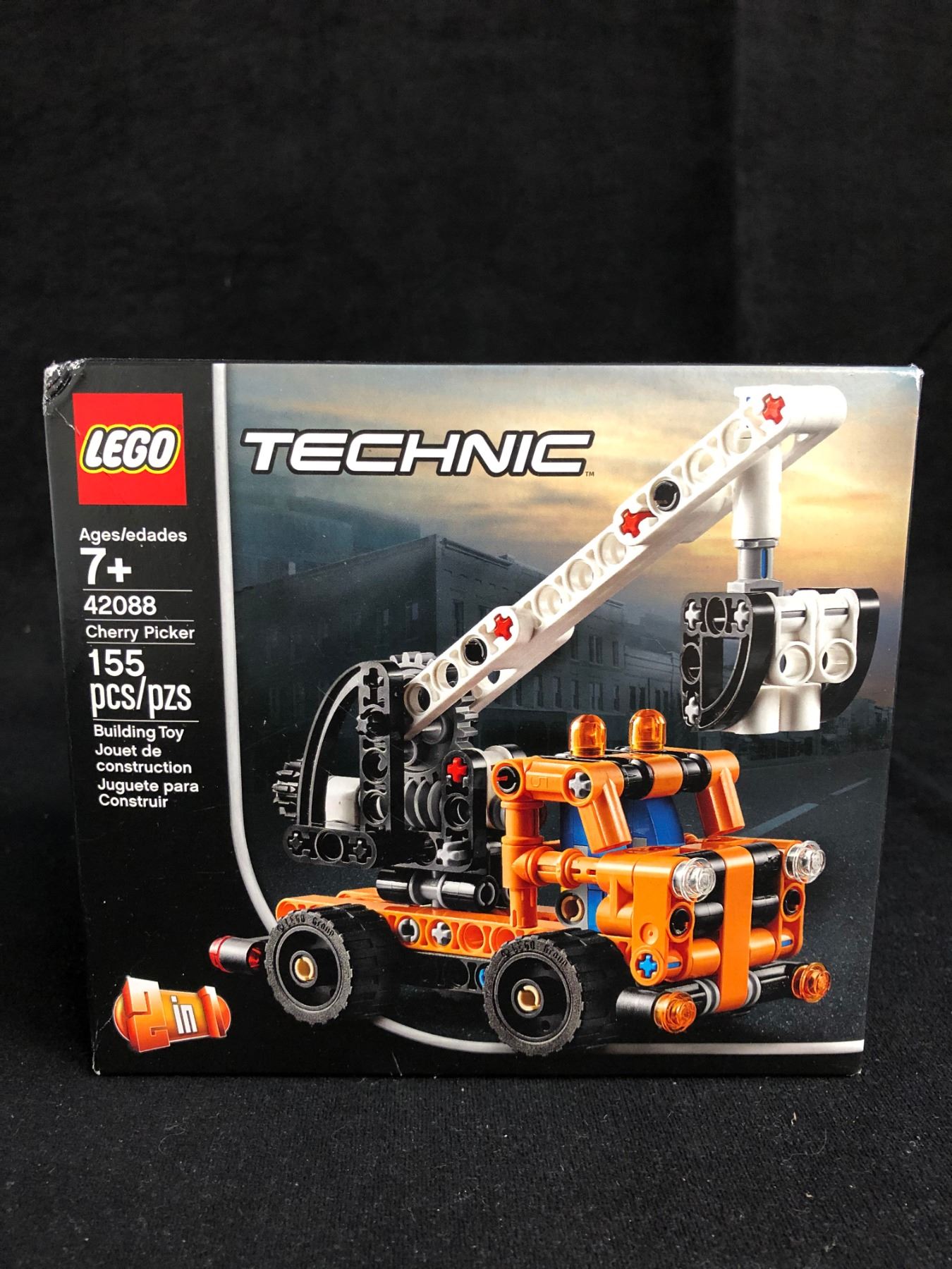 LEGO® Technic™ - Cherry Picker 42088