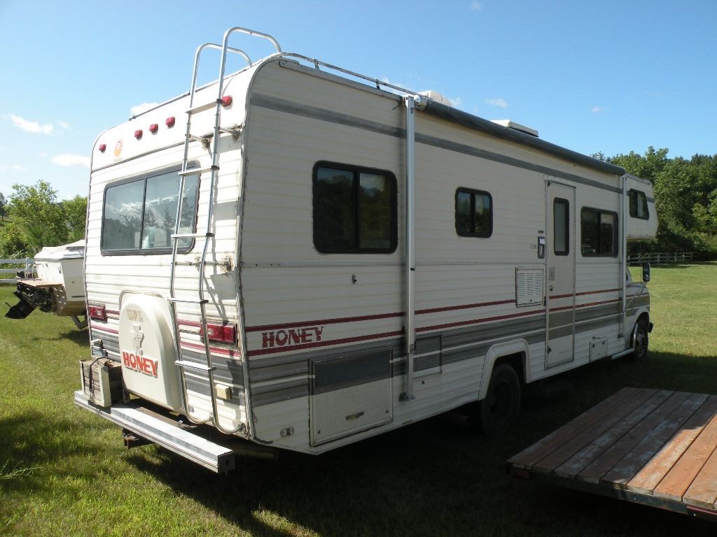 1987 Ford Honey motorhome SN#-1FDKE30L3HHA41379