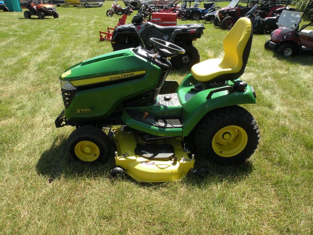 John Deere X590 SN#-1M0X590AVFM101530