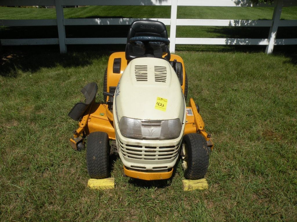 Cub Cadet Model 2518 lawn tractor