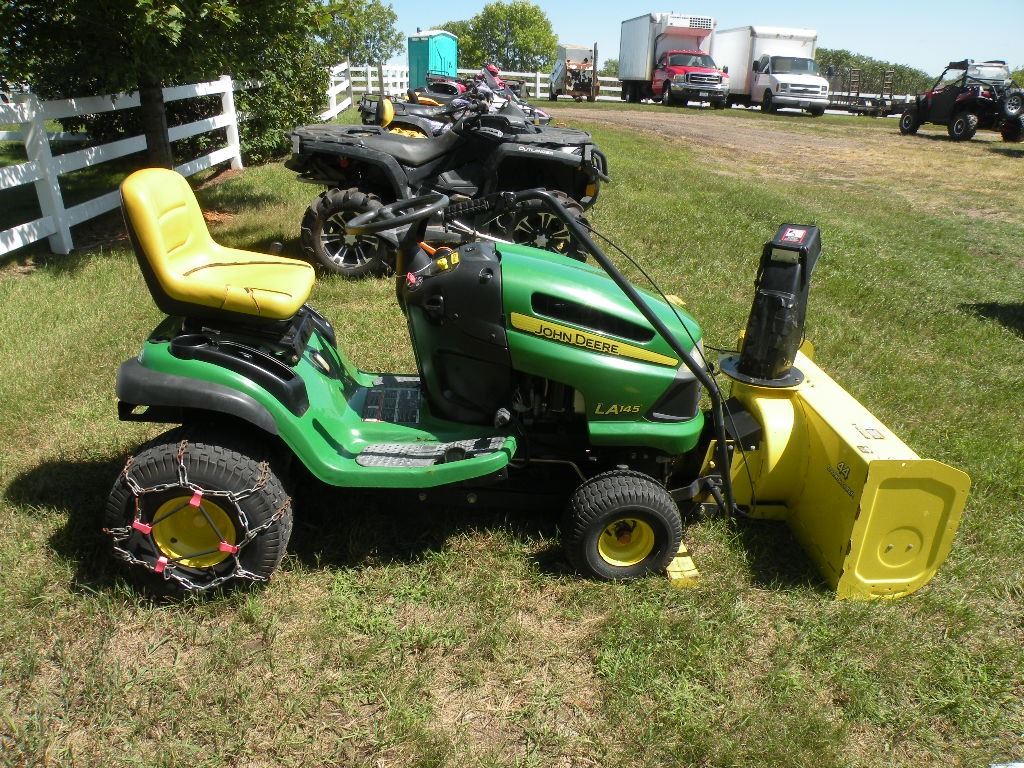 John Deere LA145 w/snowblower SN#-GXA145A214552