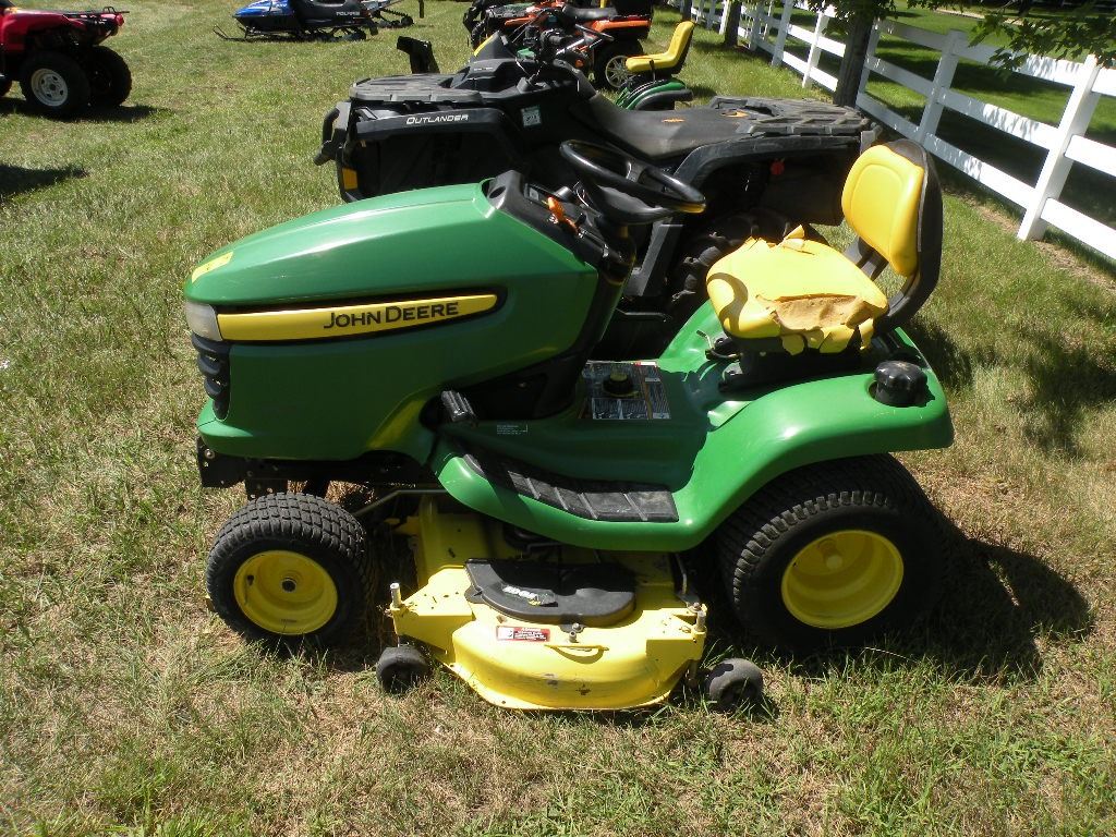 John Deere X320 SN#-M0X320A091916