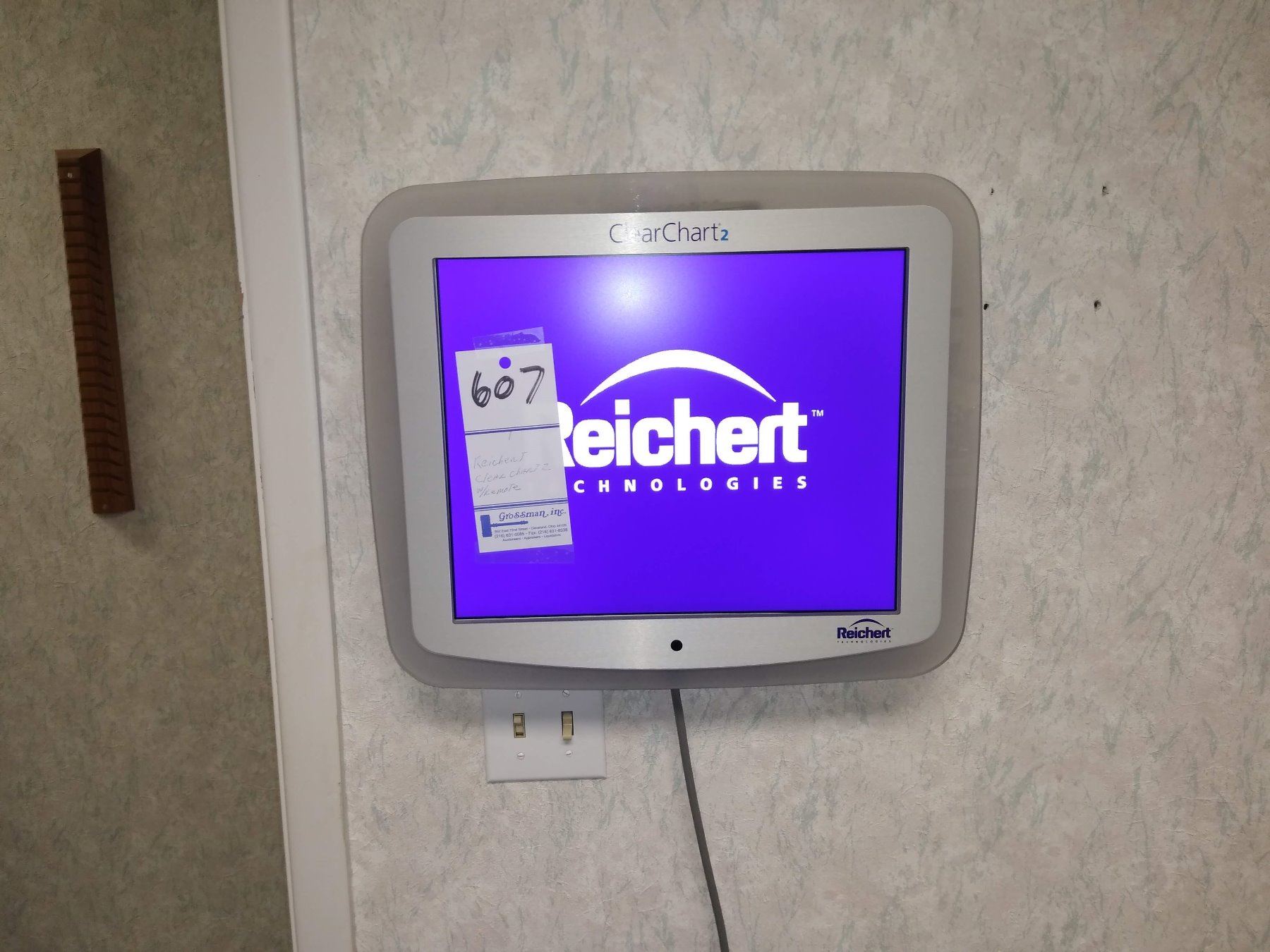 REICHERT CLEAR CHART 2 WITH REMOTE
