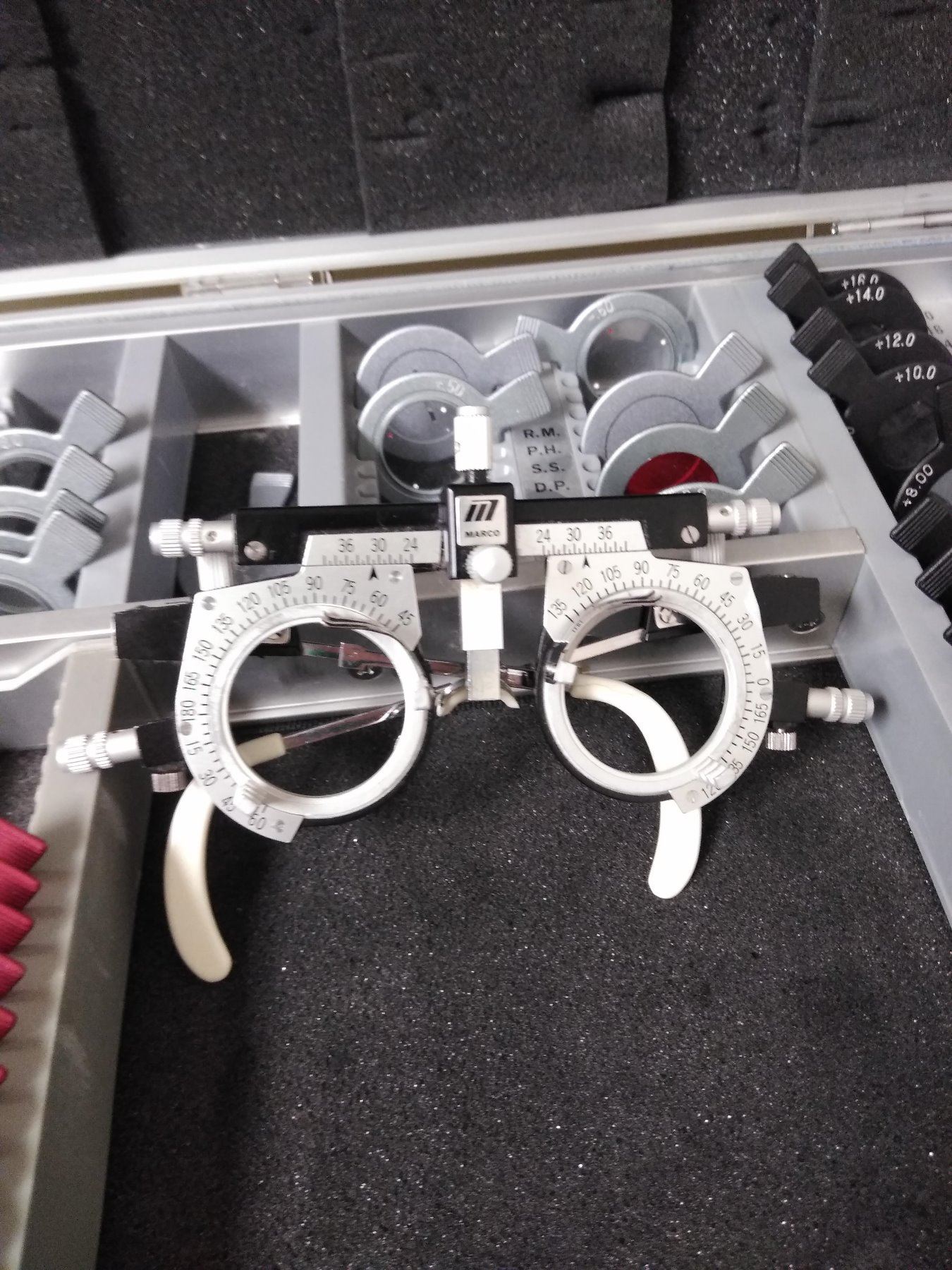 MARCO TRIAL LENS SET IN CASE