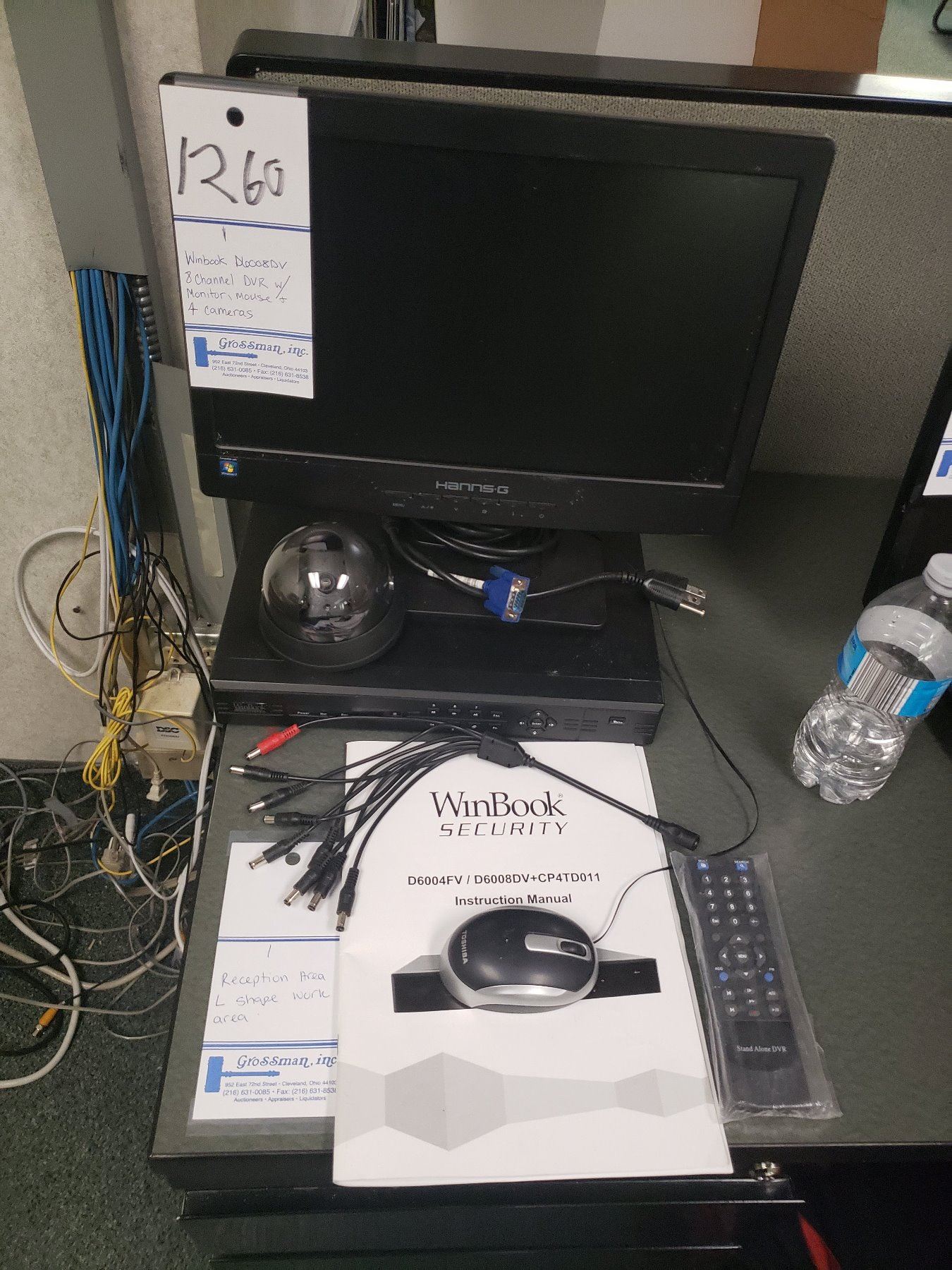 WINBOOK D6008DV 8 CHANNEL DVR WITH MONITOR, MOUSE AND 4 CAMERAS