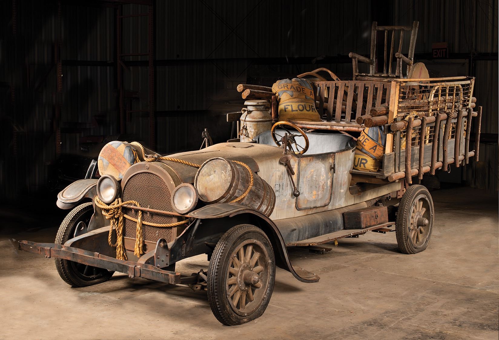'Clampett' jalopy truck from The Beverly Hillbillies 1993 feature film ...