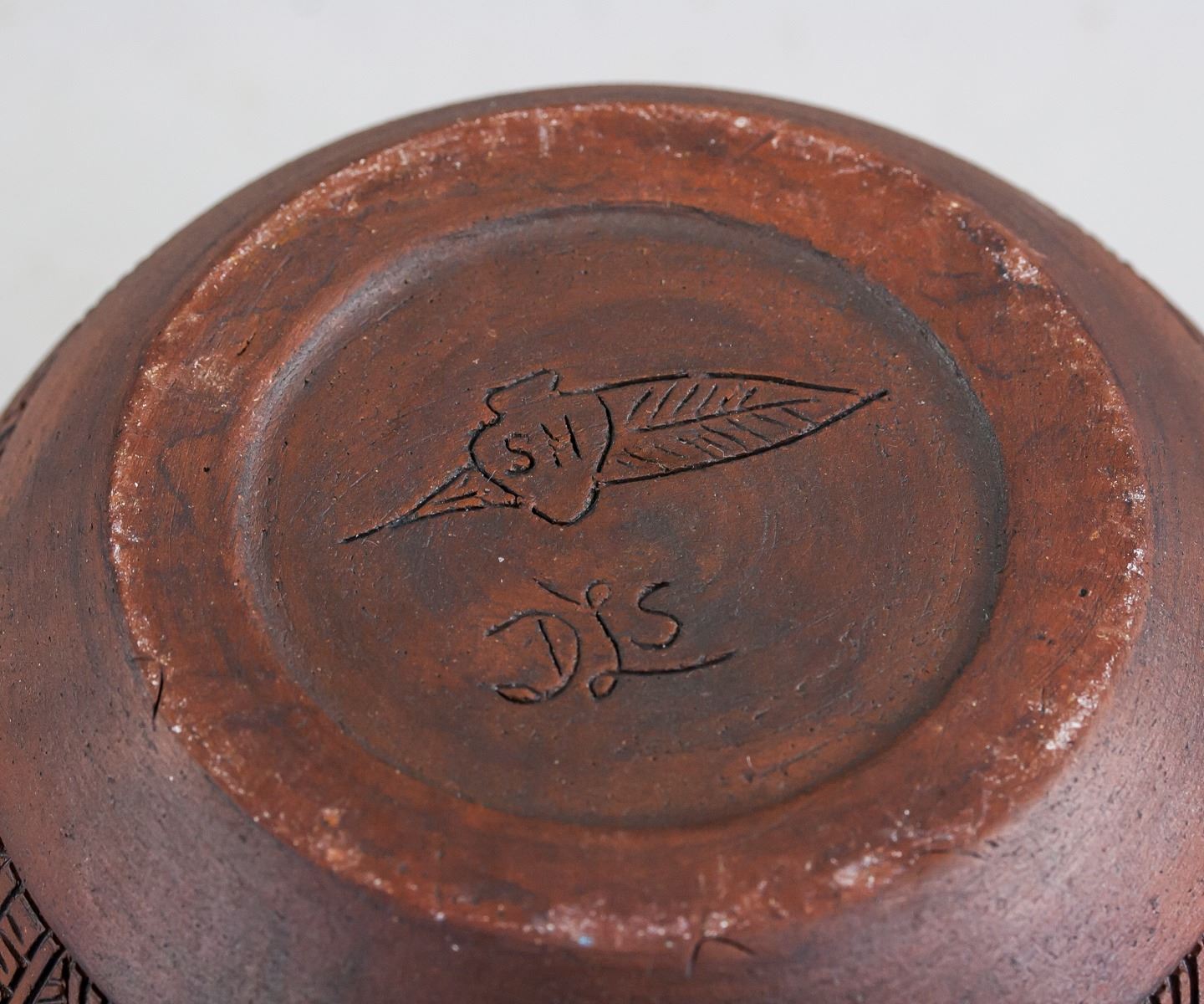 Canadian Six Nations Indigenous Pottery Jar
