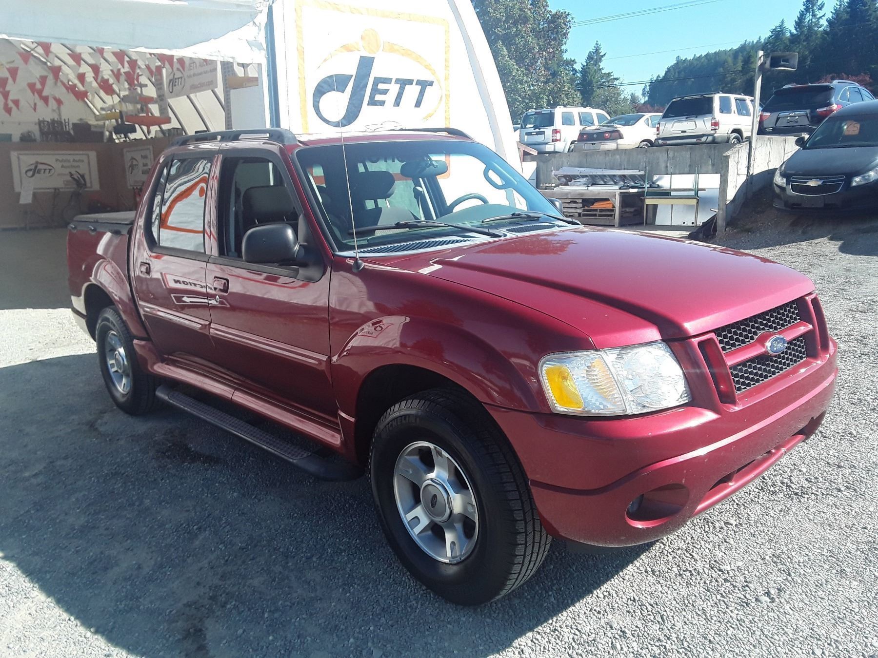 F3 -- 2004 FORD EXPLORER SPORT TRAC , Red , 197228 KM's