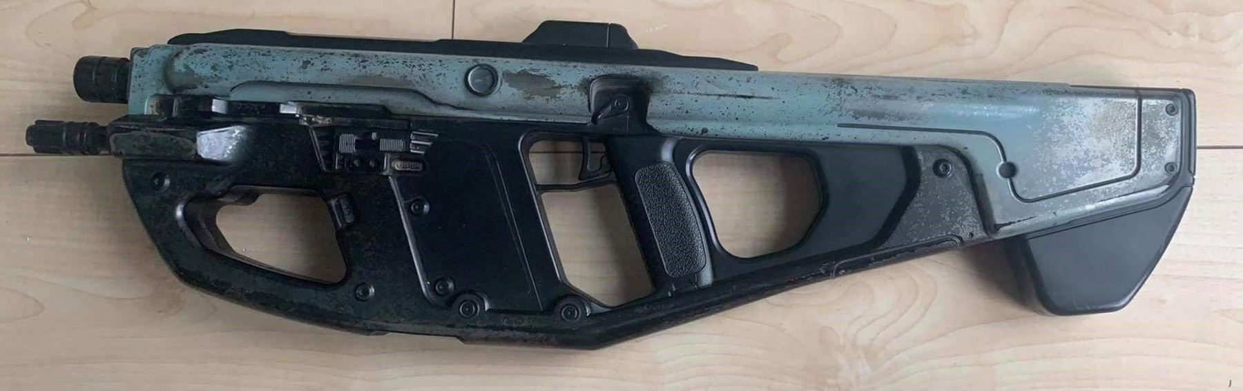 Divergent (2014) - Stunt Rifle