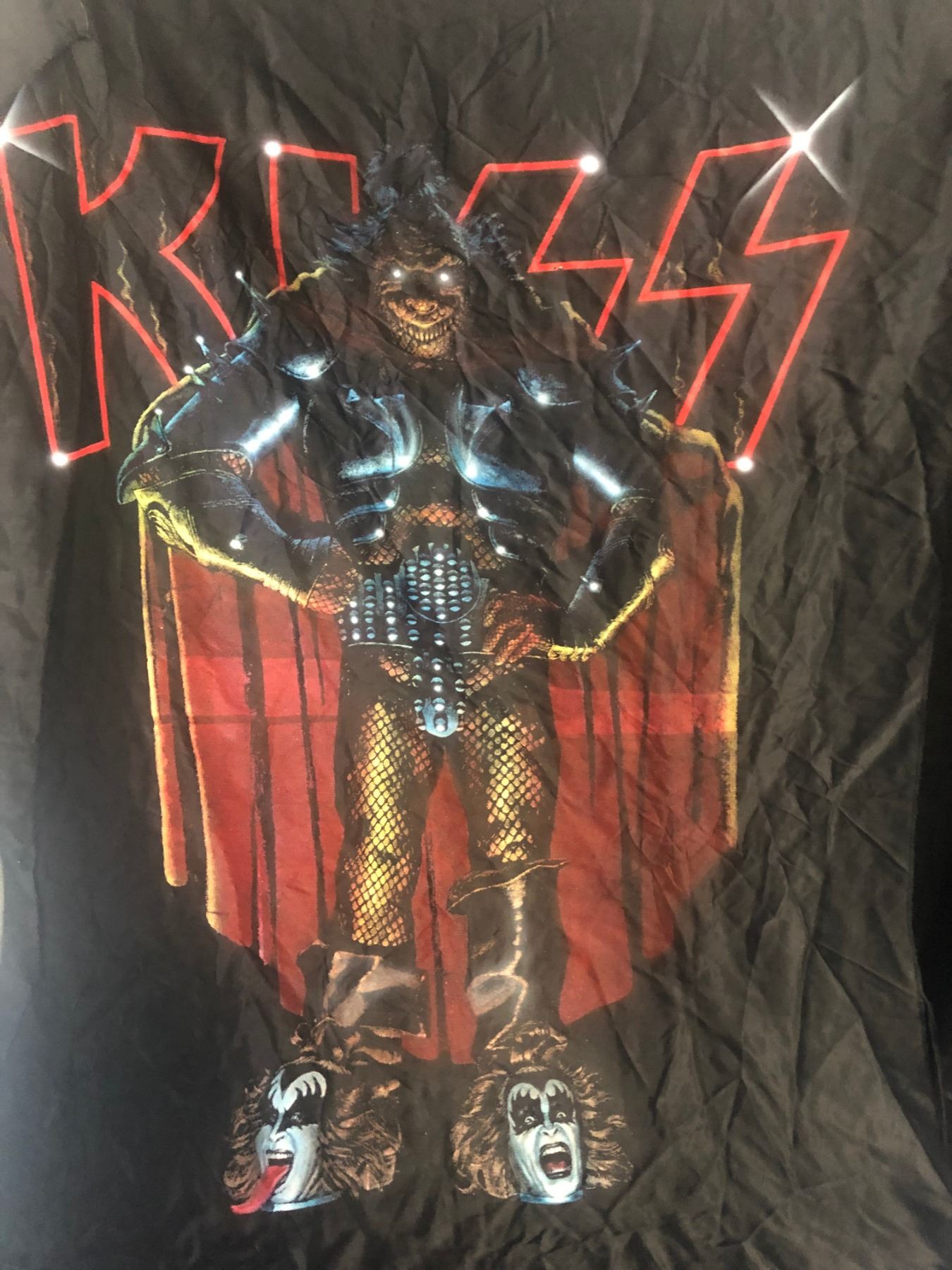 KISS SATIN WALL BANNER