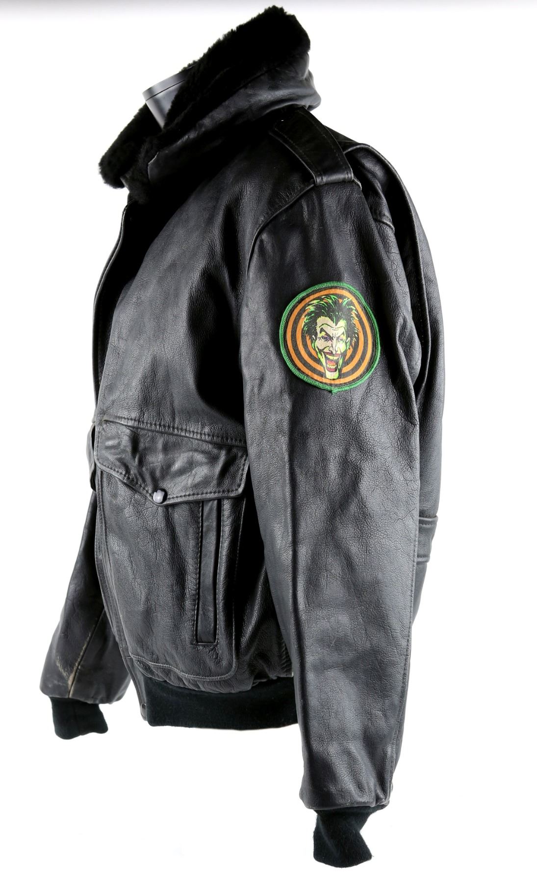 Batman (1989) A rare Crew jacket from the Tim Burton classic. Only a ...