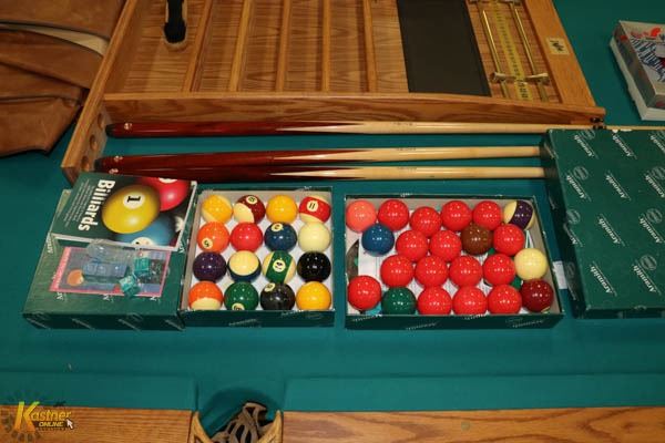 5X9 DUFFERIN POOL TABLE WITH LEATHER POCKETS,