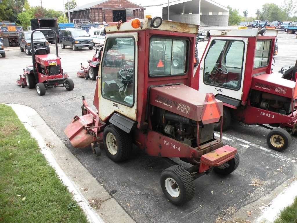 Toro Groundsmaster 325-D mower SN#-(PM94-4)
