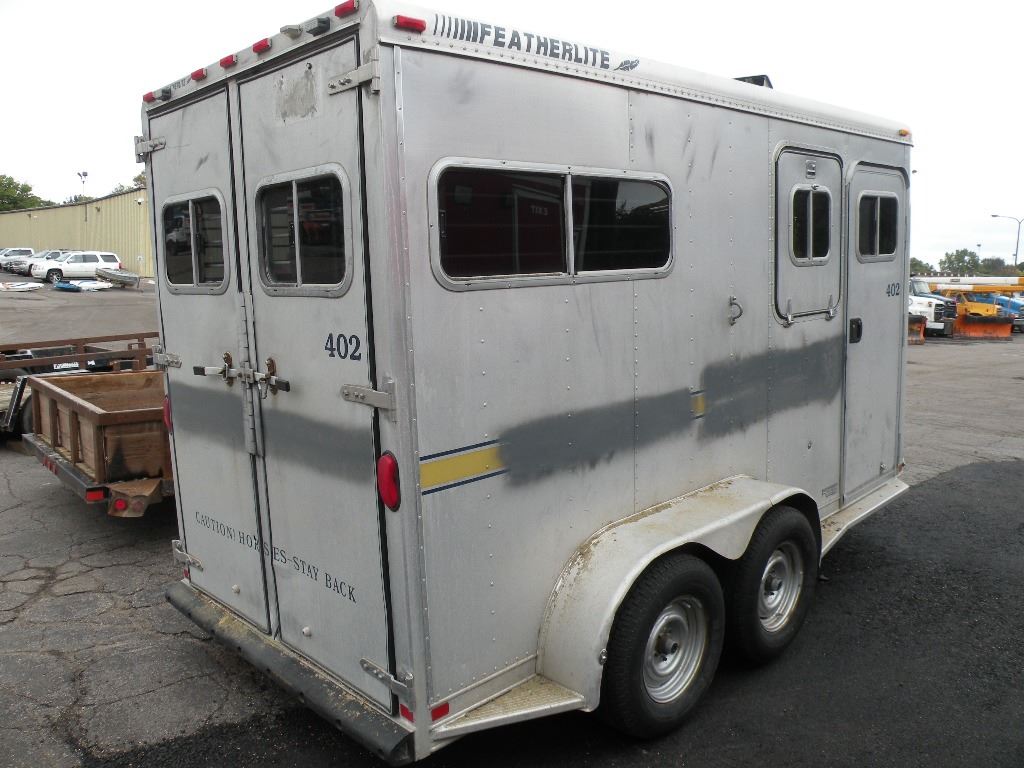 1997 Featherlite horse trailer SN#-4FGL13204VA915289