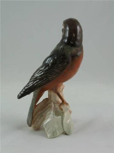 Figurine, Goebel Robin CV93, Porcelain Bird TM4