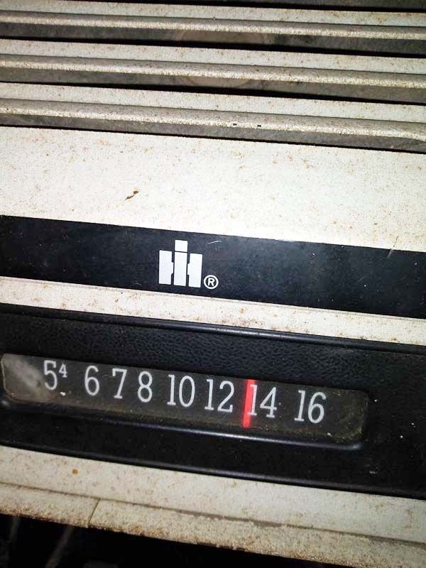 Vintage IH Fender Mount Tractor Radio, Works!