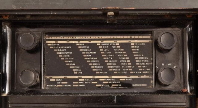 WWII Nazi German Siemens Portable Radio