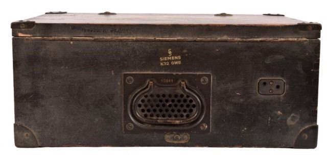WWII Nazi German Siemens Portable Radio