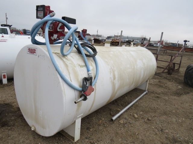 1000 GALLON PORTABLE FUEL TANK C/W FILL-RITE ELECTRIC PUMP & METER 35 ...