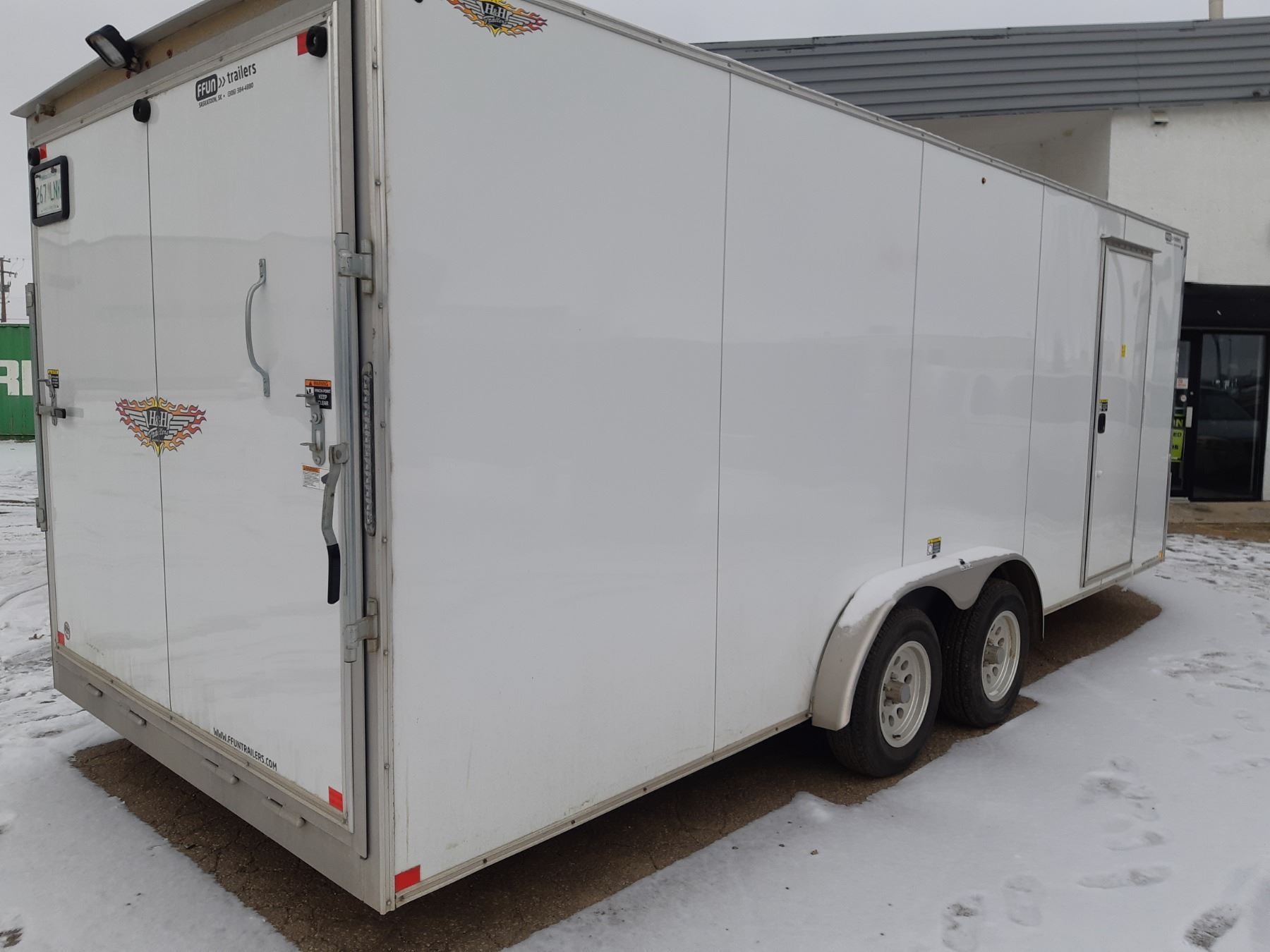 2015 H&H Trailers - V nose Enclosed Trailer VIN:533TA2524GC254025 GVWR ...