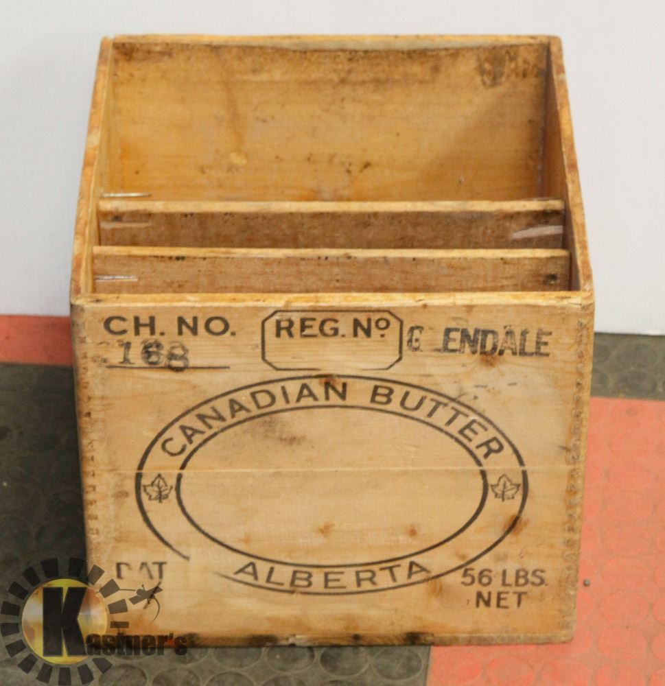 ANTIQUE WOOD BUTTER BOW.