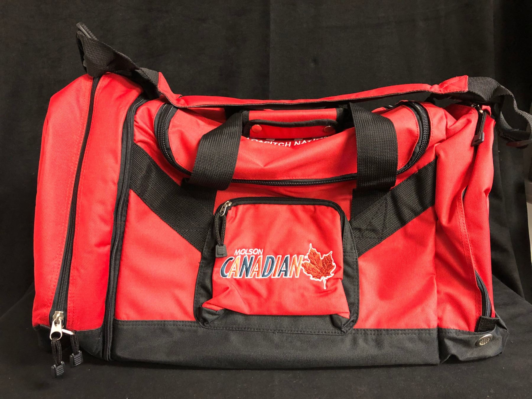 MOLSON CANADIAN SPN SLO PITCH NATIONAL DUFFLE BAG
