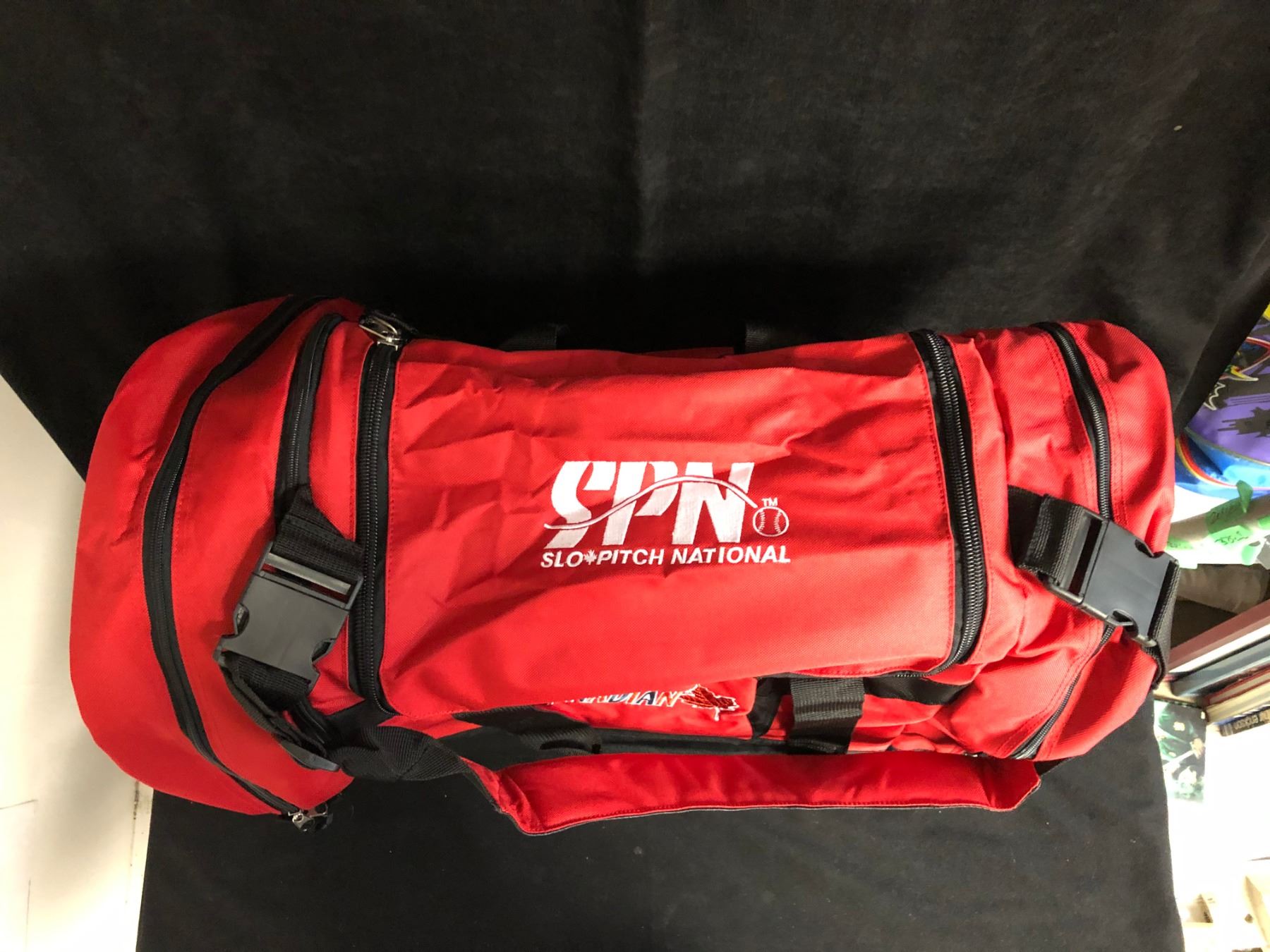 MOLSON CANADIAN SPN SLO PITCH NATIONAL DUFFLE BAG