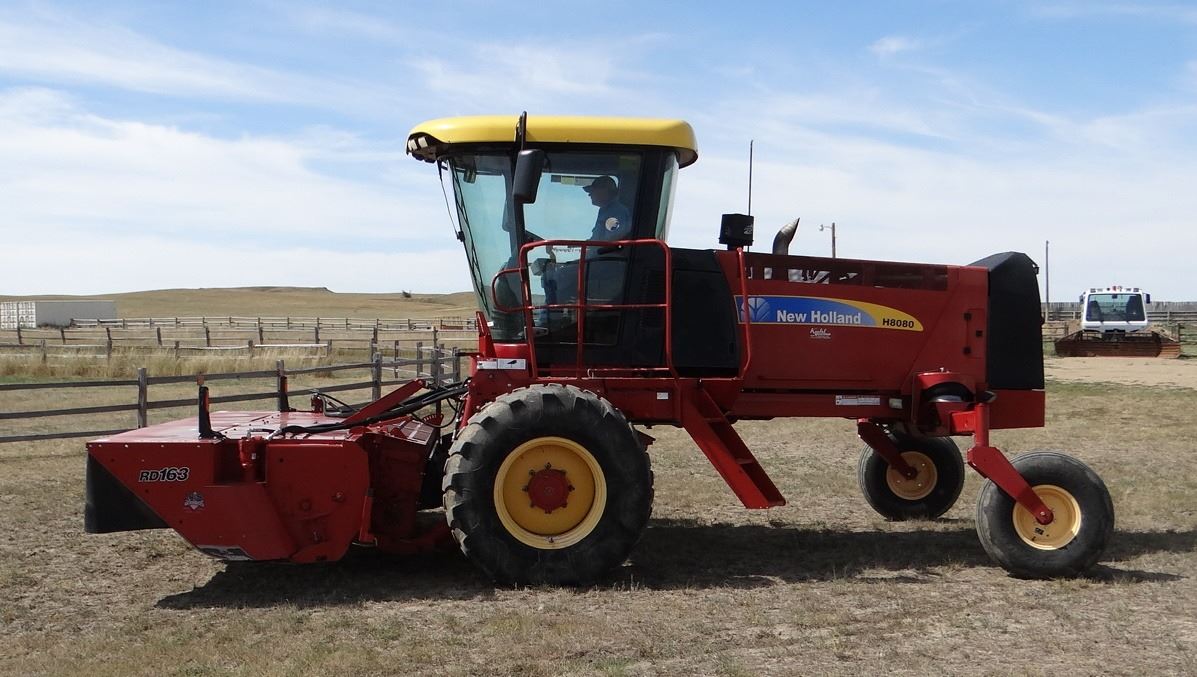 2009 New Holland H8080N rotary swather