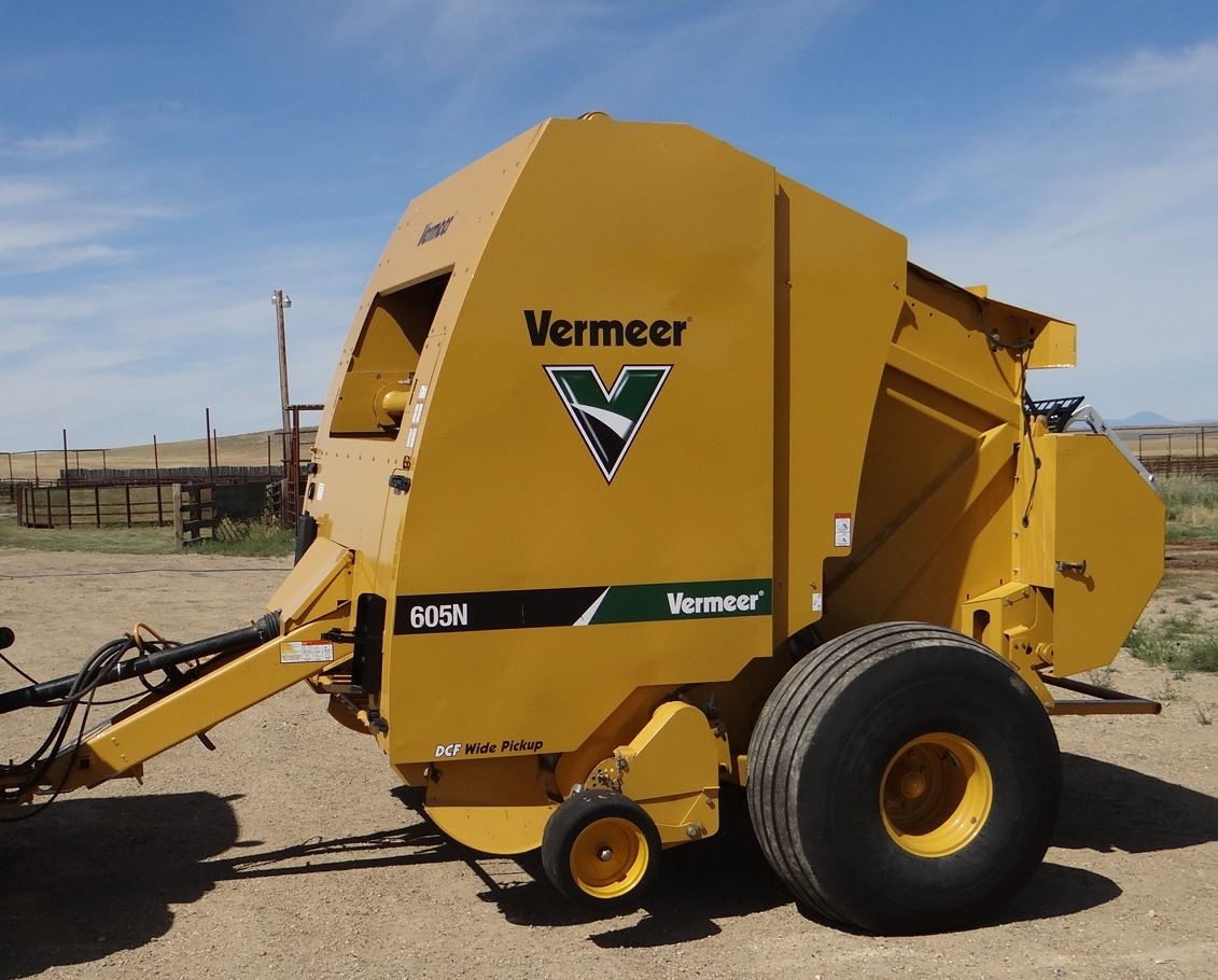 2015 Vermeer 605N DCF round baler, 1000 pto rpm